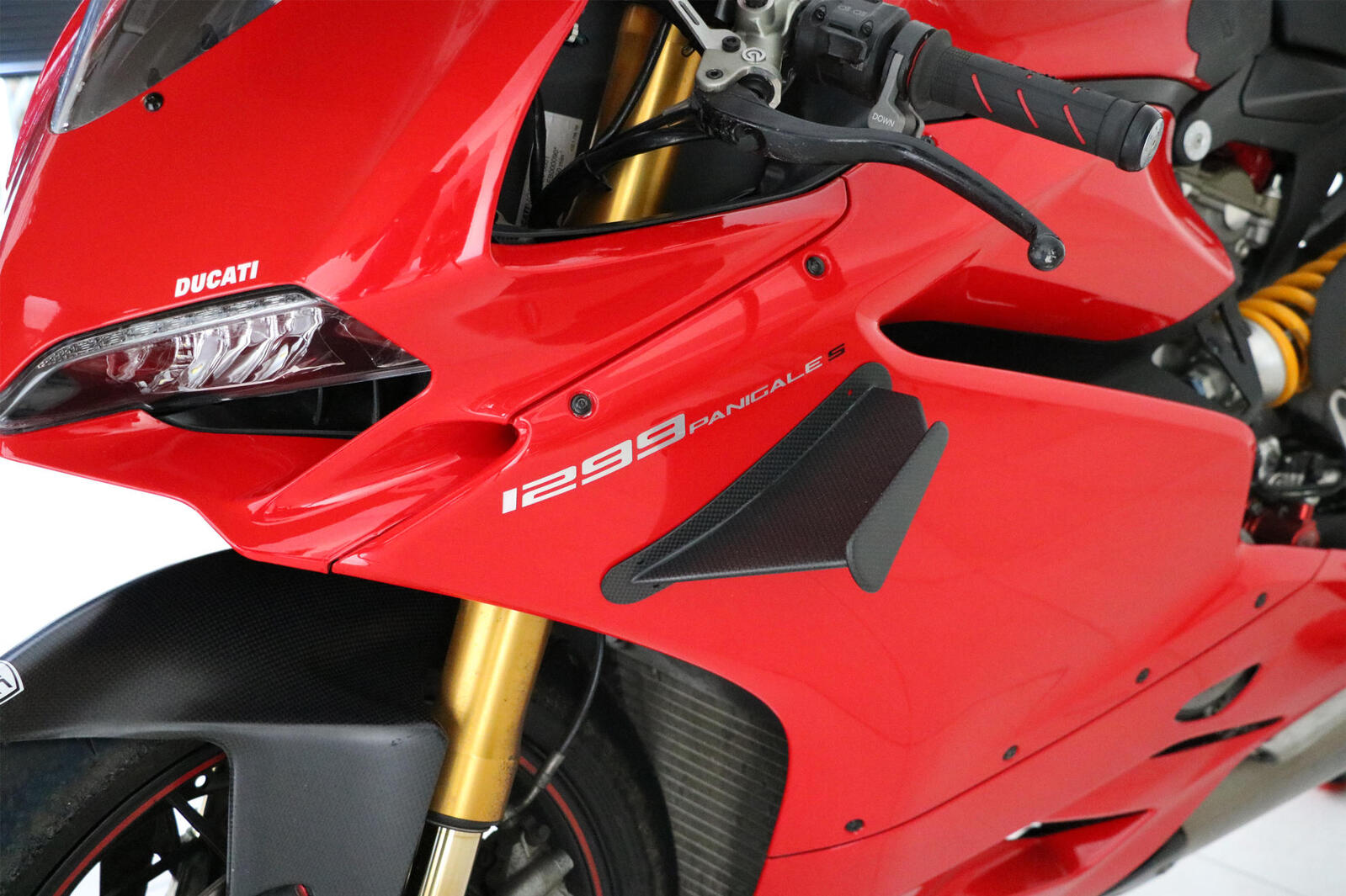 GP Winglets Ducati Panigale V-Twin - Carbon fiber by CNC Racing ...